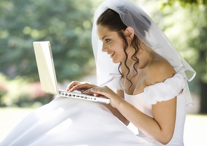 The Social Media Wedding - Shareable